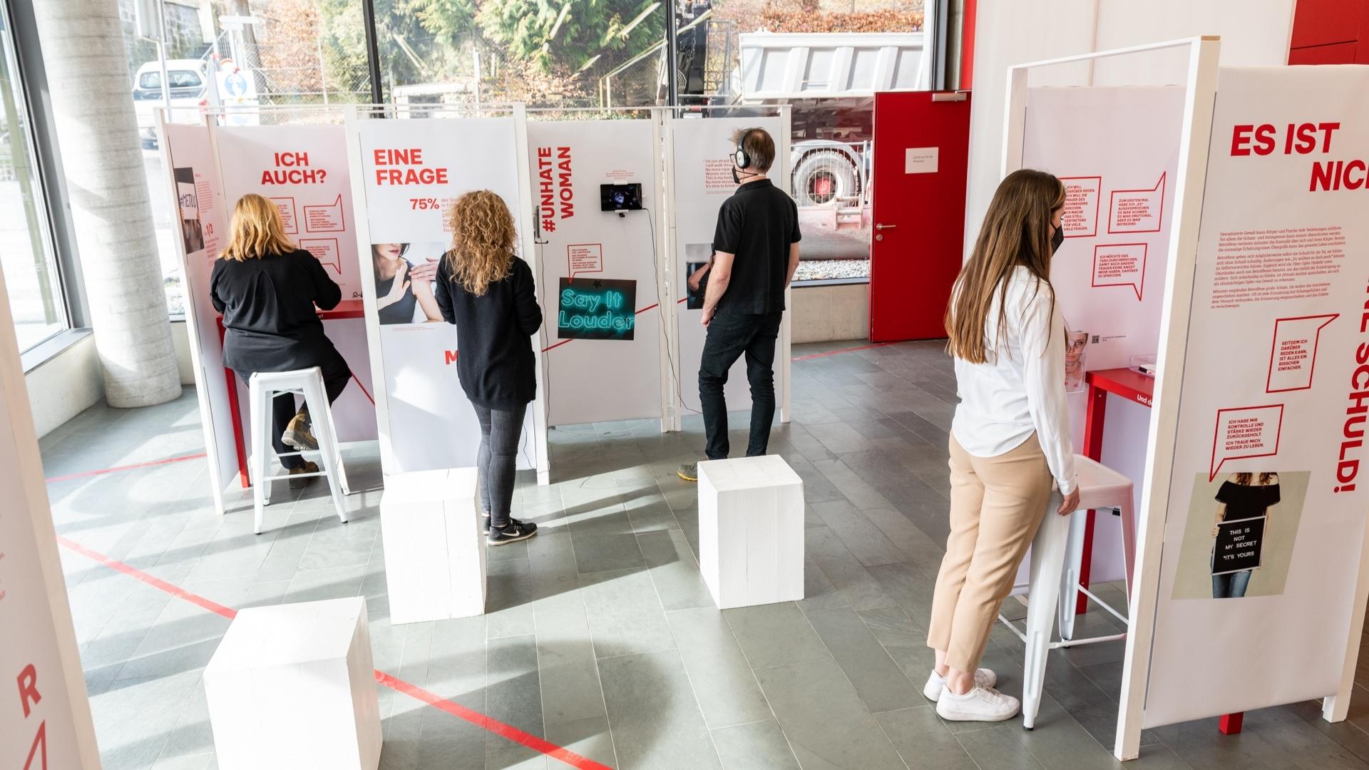 Ausstellung „Die rote Linie“ | AK Vorarlberg